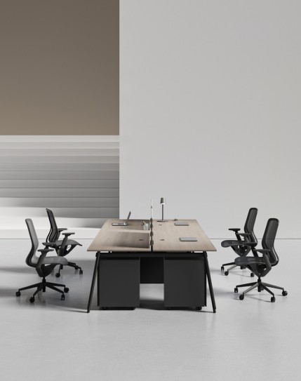 AVA Series Cluster of 4 Face to Face Workstation