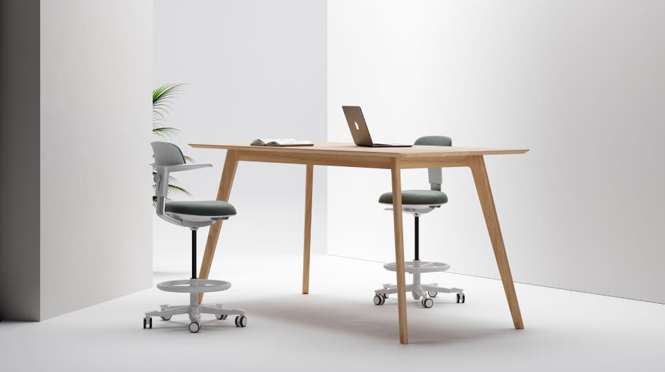 High Tables and Stools | WORKSPACE Saudi Arabia